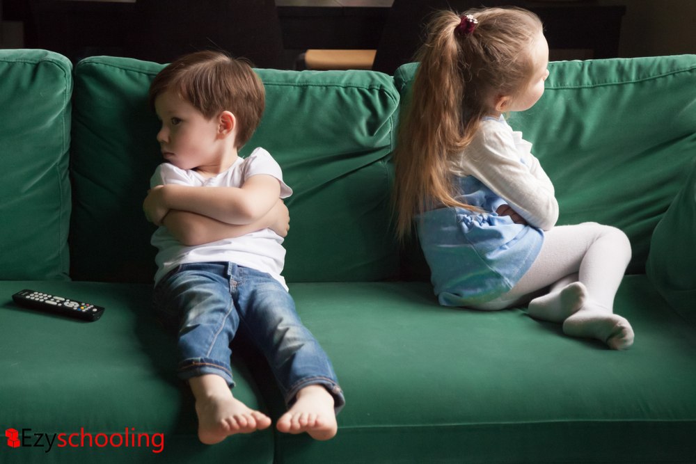 How a parent can handle a sibling fight | Ezyschooling