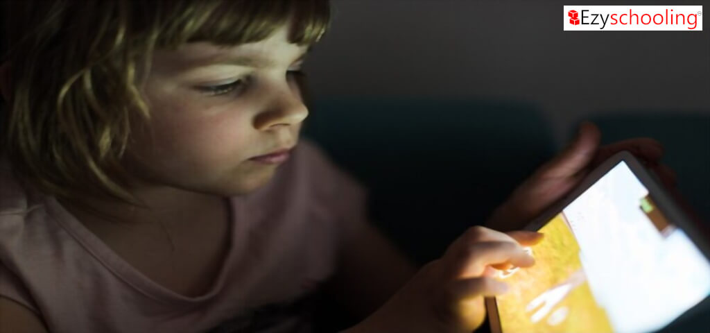 Balance digital usage as a family | Ezyschooling